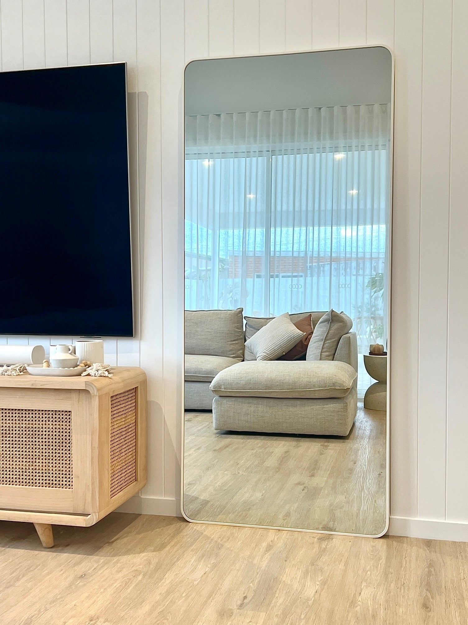 Radius Rectangle Mirror 195 x 95 cm - Full Length – Vanders Glass